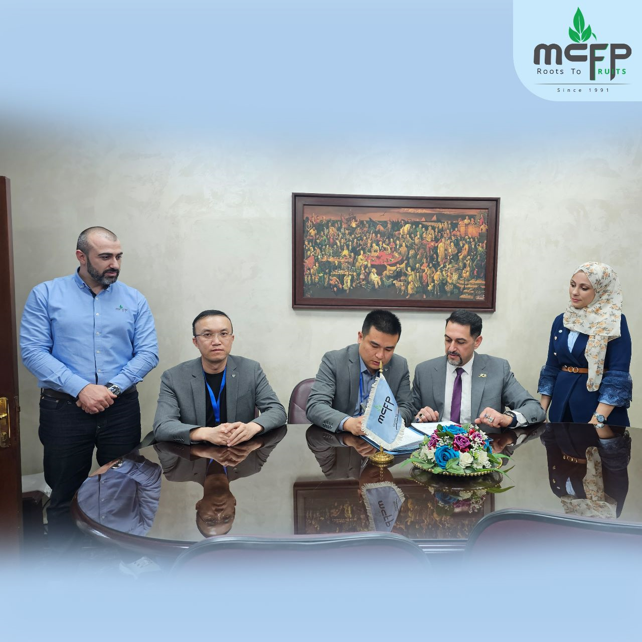 Signing an agreement with a Chinese distributor